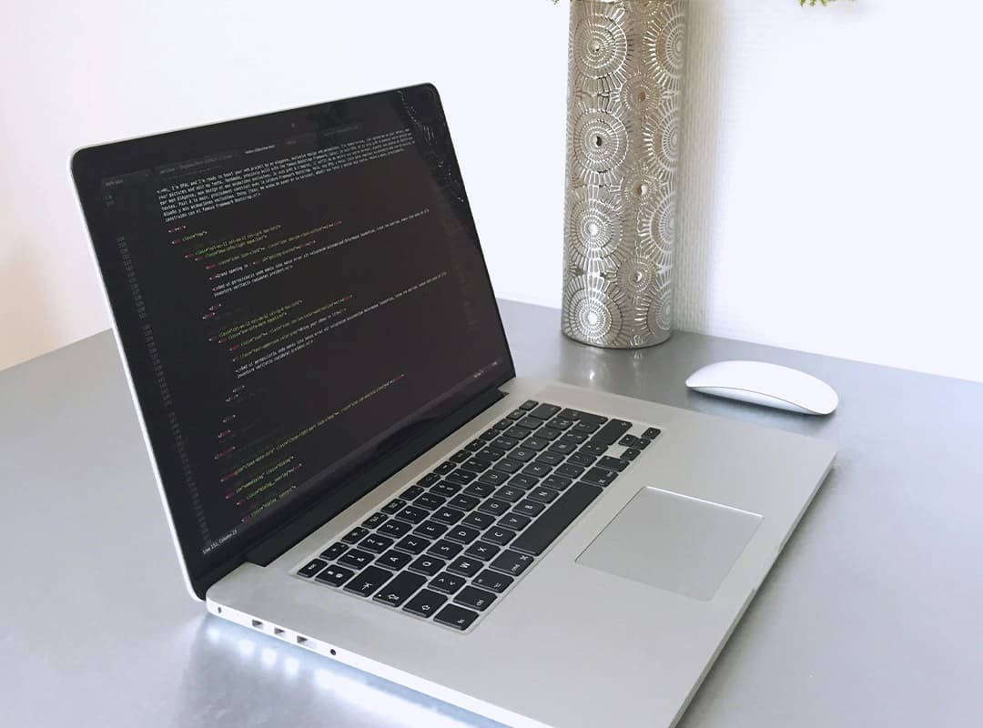 Using GCD (Grand Central Dispatch) and OperationQueue in Swift